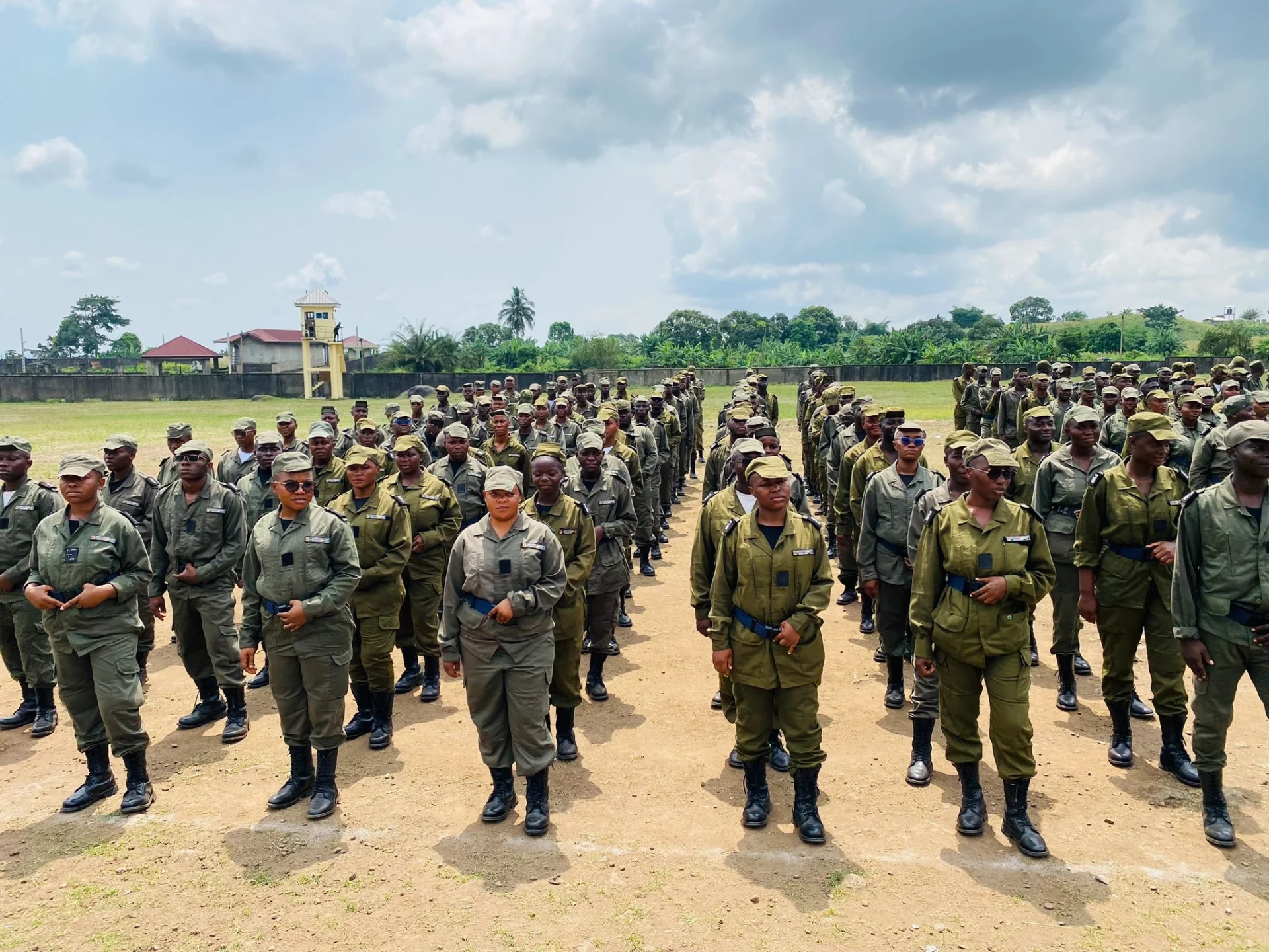 Préparation militaire simplifiée : près de 500 apprenants de la Nasla ...